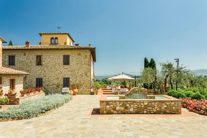Villa Chianti, pretty villa with wellness centre, sleeps up to 22